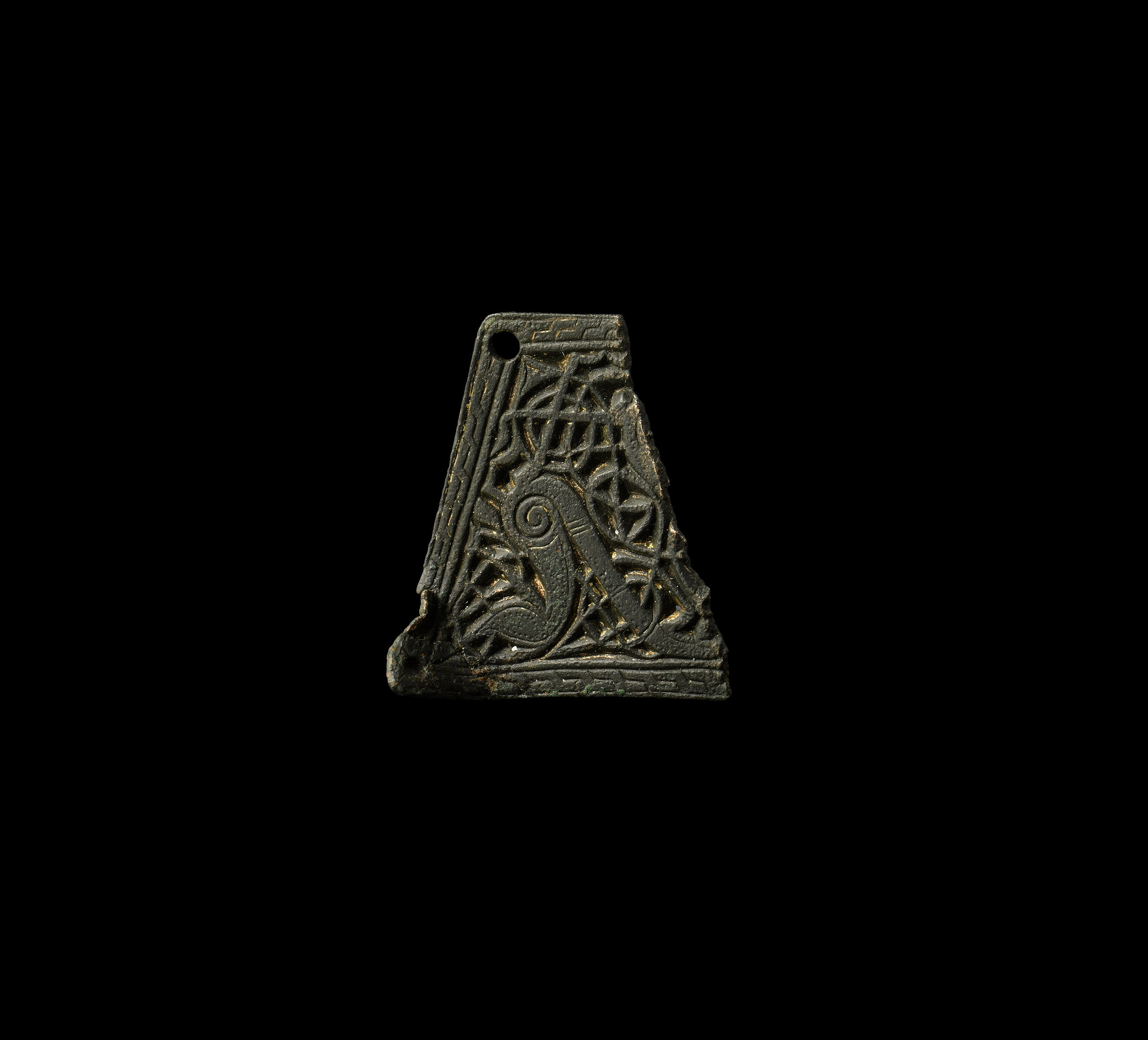 Anglo-Saxon Chip-Carved Entwined Beast Mount | Barnebys