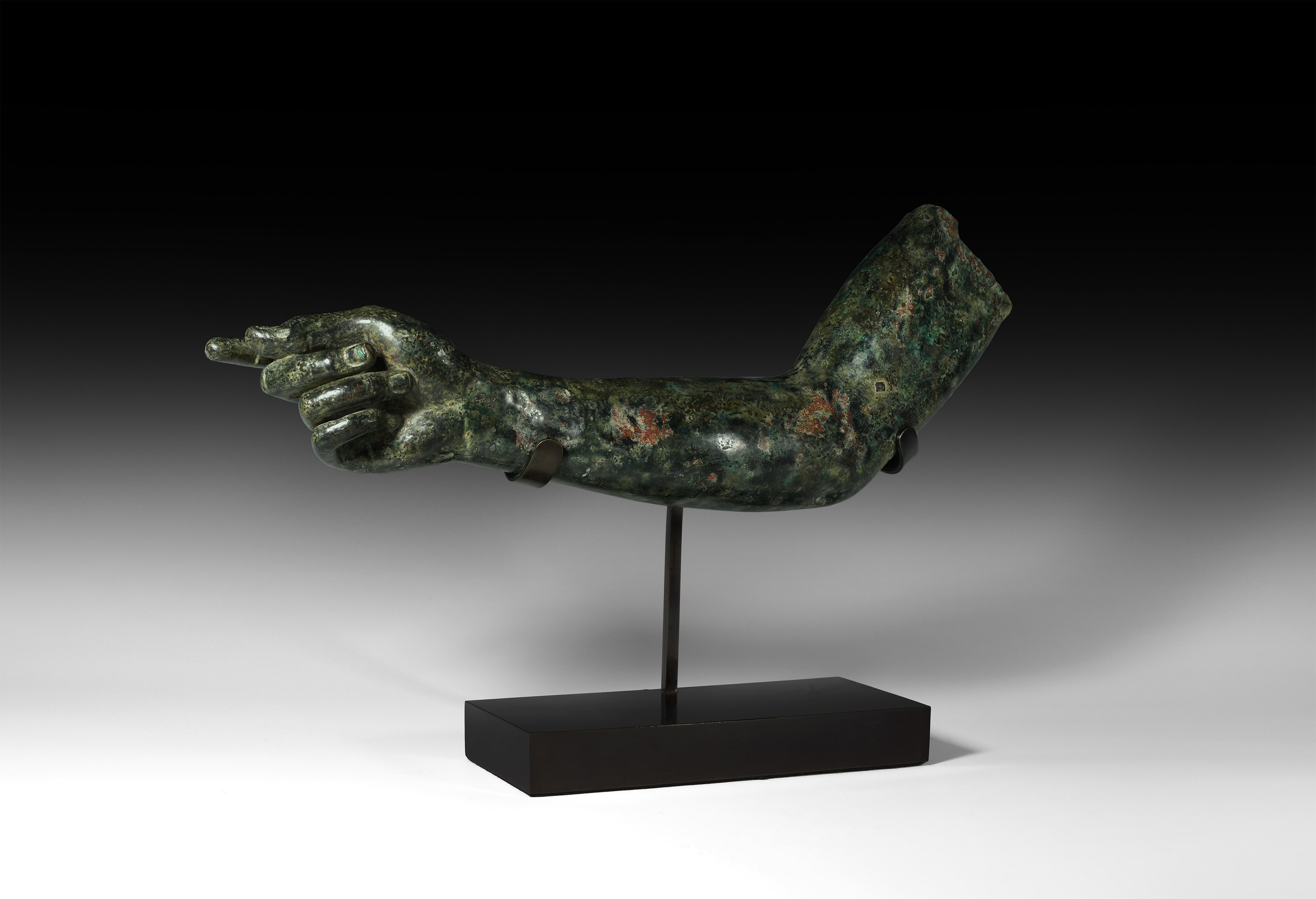 Roman Life-Size Gesturing Statue Arm - Lot No. 0169