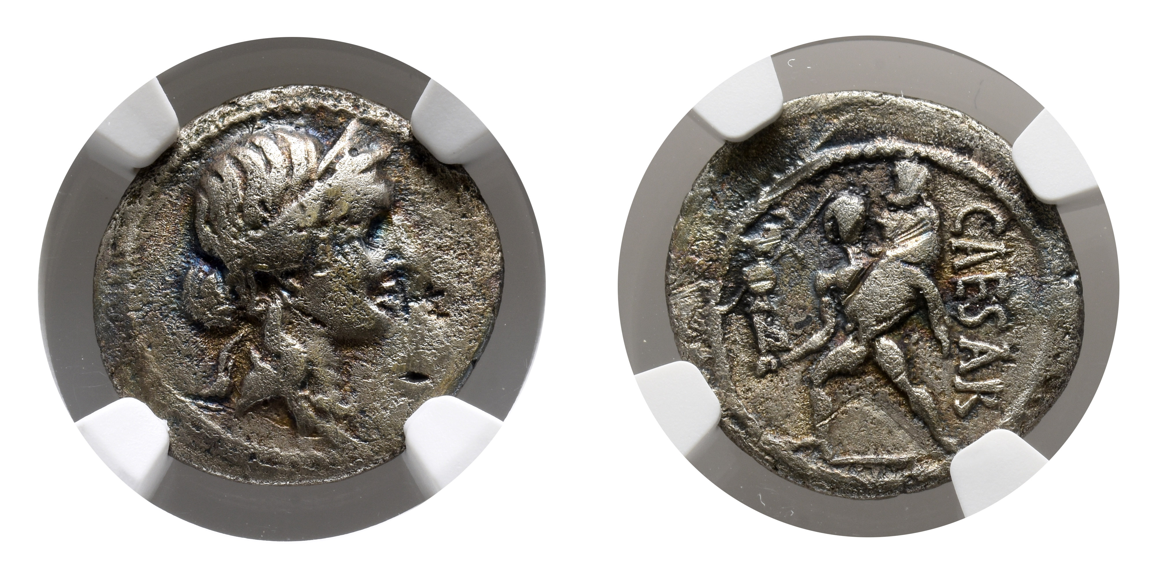 The Caesarians, Julius Caesar AR Denarius. - Lot No. 3085