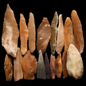 Stone Age Projectile Point and Arrowhead Group | Barnebys